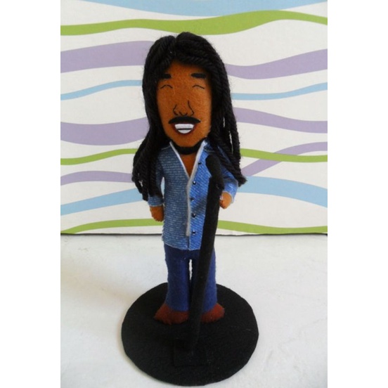 Boneco miniatura do cantor Bob Marley feita em feltro | Shopee Brasil