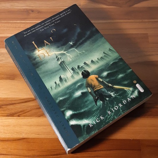 O Ladrão De Raios Percy Jackson And Os Olimpianos Livro Um Rick