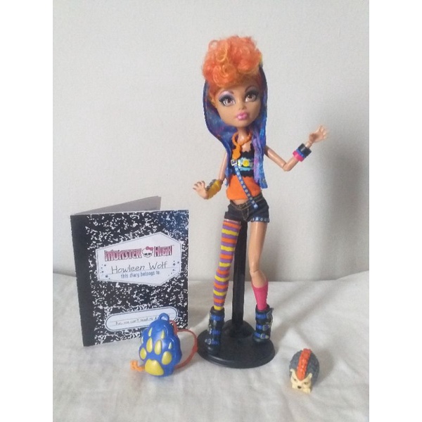 Monster High Howleen Wolf Básica | Shopee Brasil