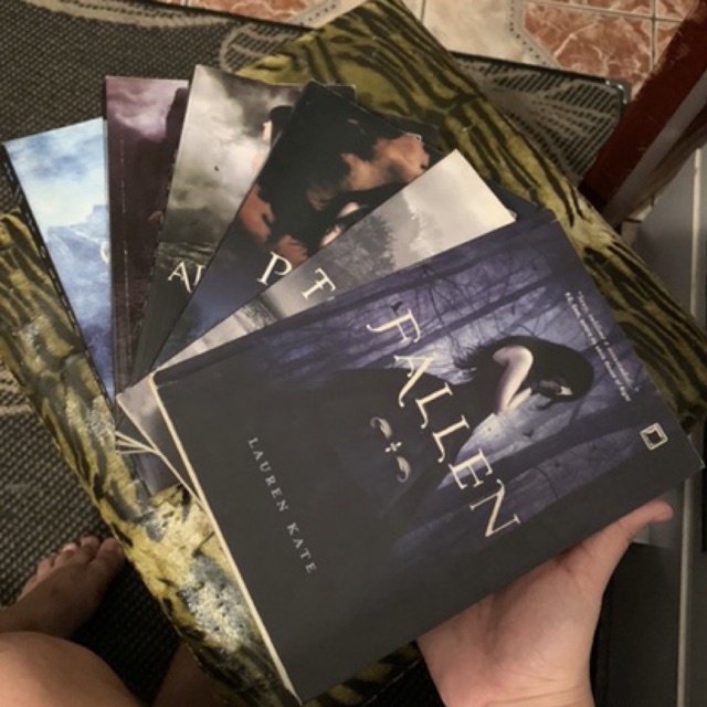 Saga de livros Fallen Completa | Shopee Brasil