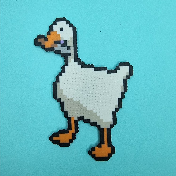 Ímã Untitled Goose Game - Pixel Art/ Pixel Arte/ Perler Beads | Shopee ...