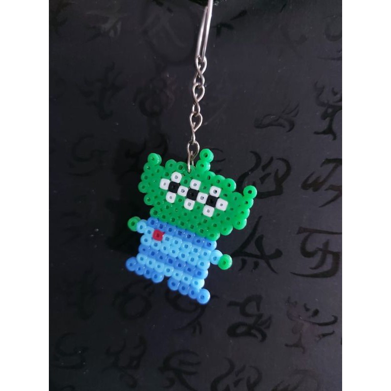 chaveiro alien toy story hama beads | Shopee Brasil