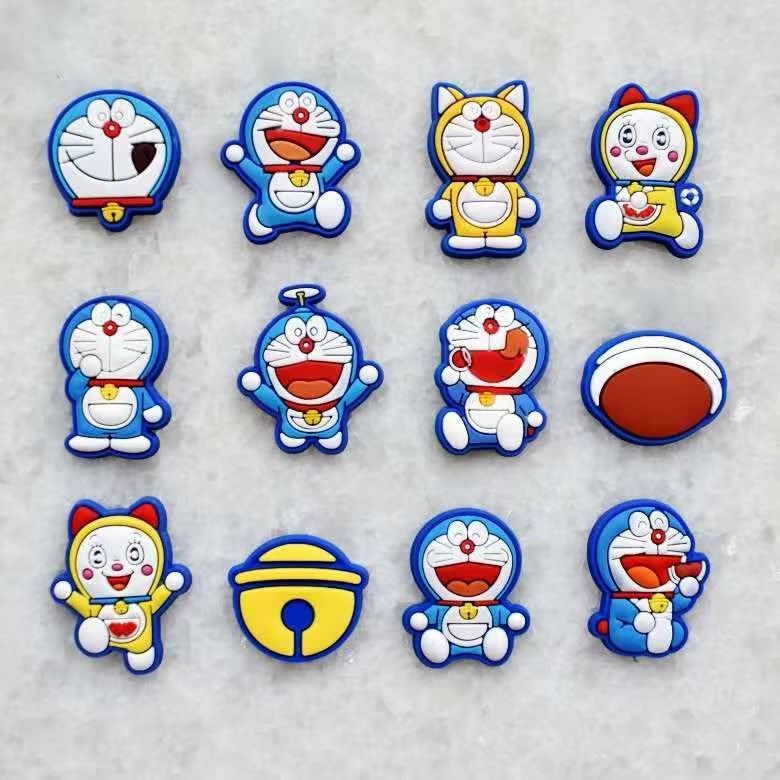 30pcs Doraemon jibbitz Fivela Médica Crocs Sapatos Unicórnio Olá ...