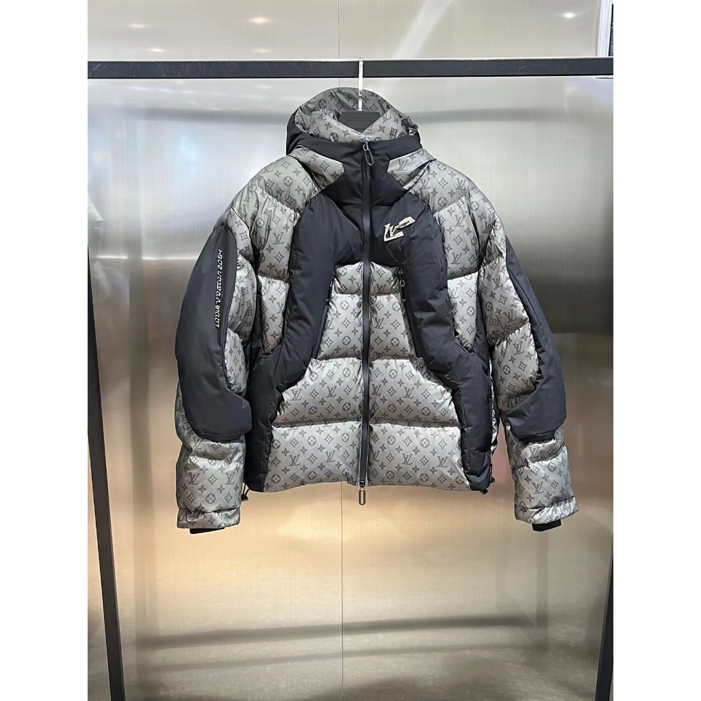 Louis Vuitton Lv down jacket This Casaco Era Um item De Passarela Na ...