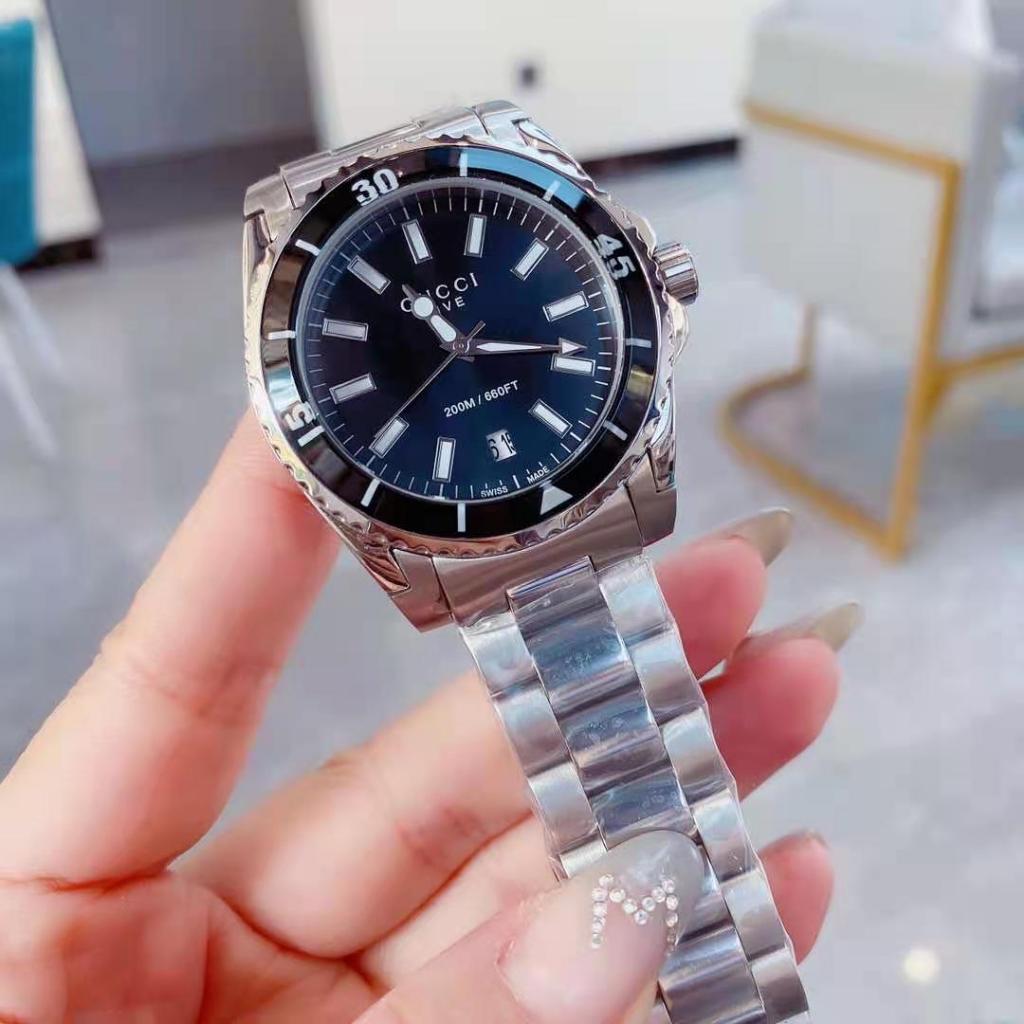 Gucci Simple Light Luxury Light Luxury High-End Calendário ...