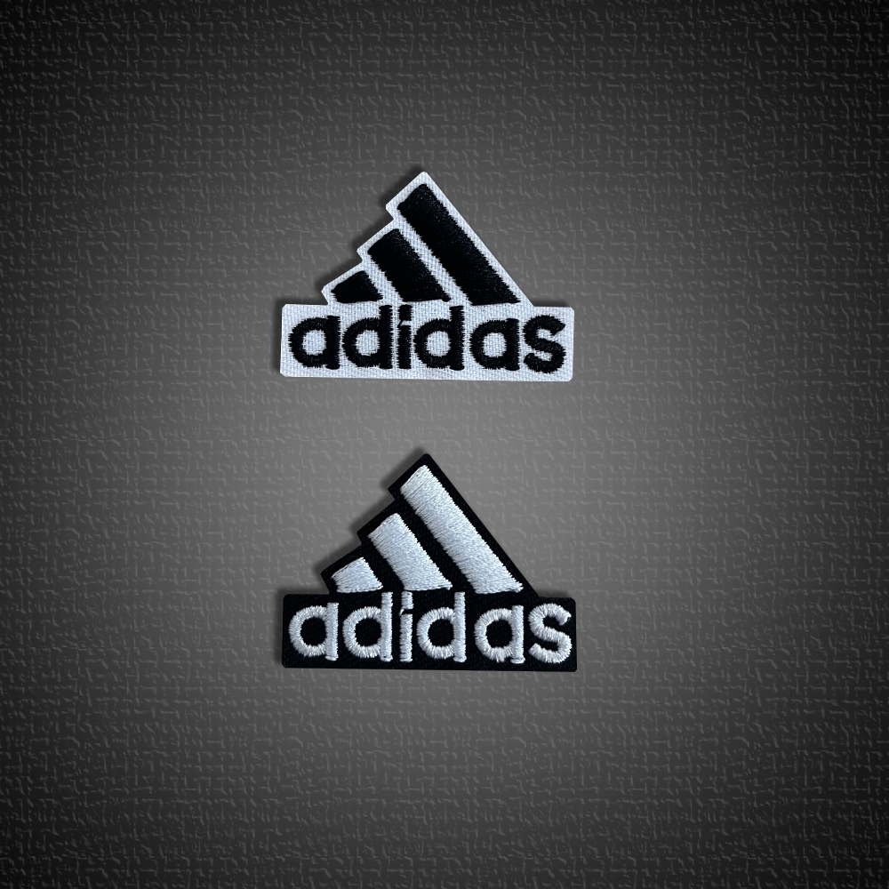 Três Adesivos Com O Logotipo Da Letra De slash Crachá De Pano Adesivo ...