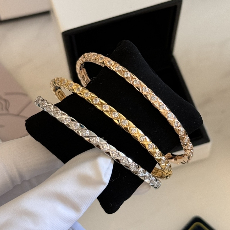 Pulseira Acolchoada De Prata S925 Banhada A Ouro 18K Com Mini Versão De Diamante | Shopee Brasil