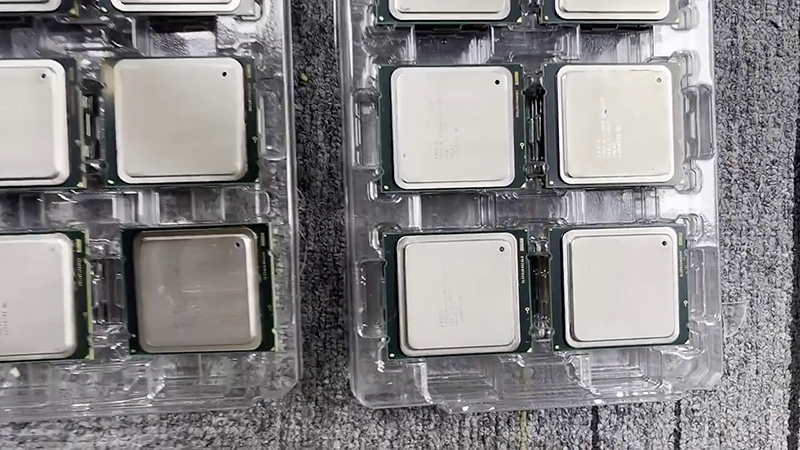 Processador Intel Xeon E5 2686 V4 2673v4 2696 V4 2697 V4 2698B V3 2699c ...