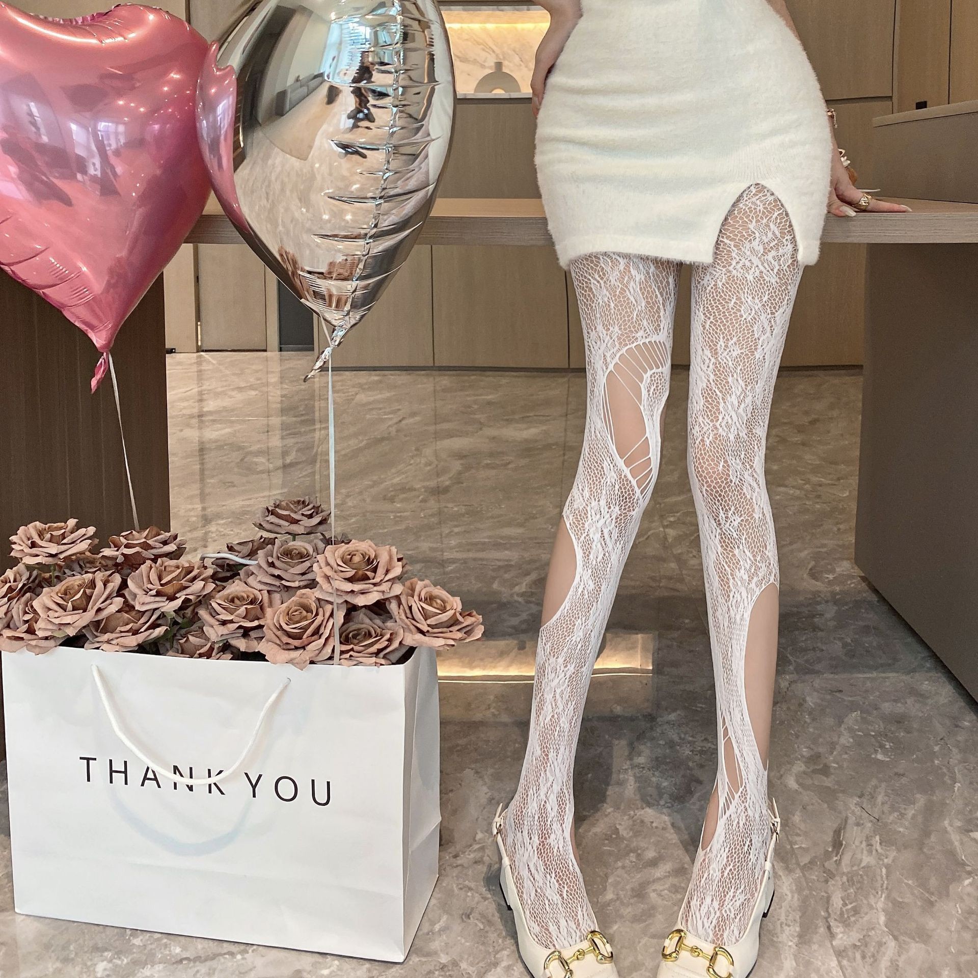 Meia-calça rasgada oca arrastão rosa Millennium Hot Girl ins na moda ...