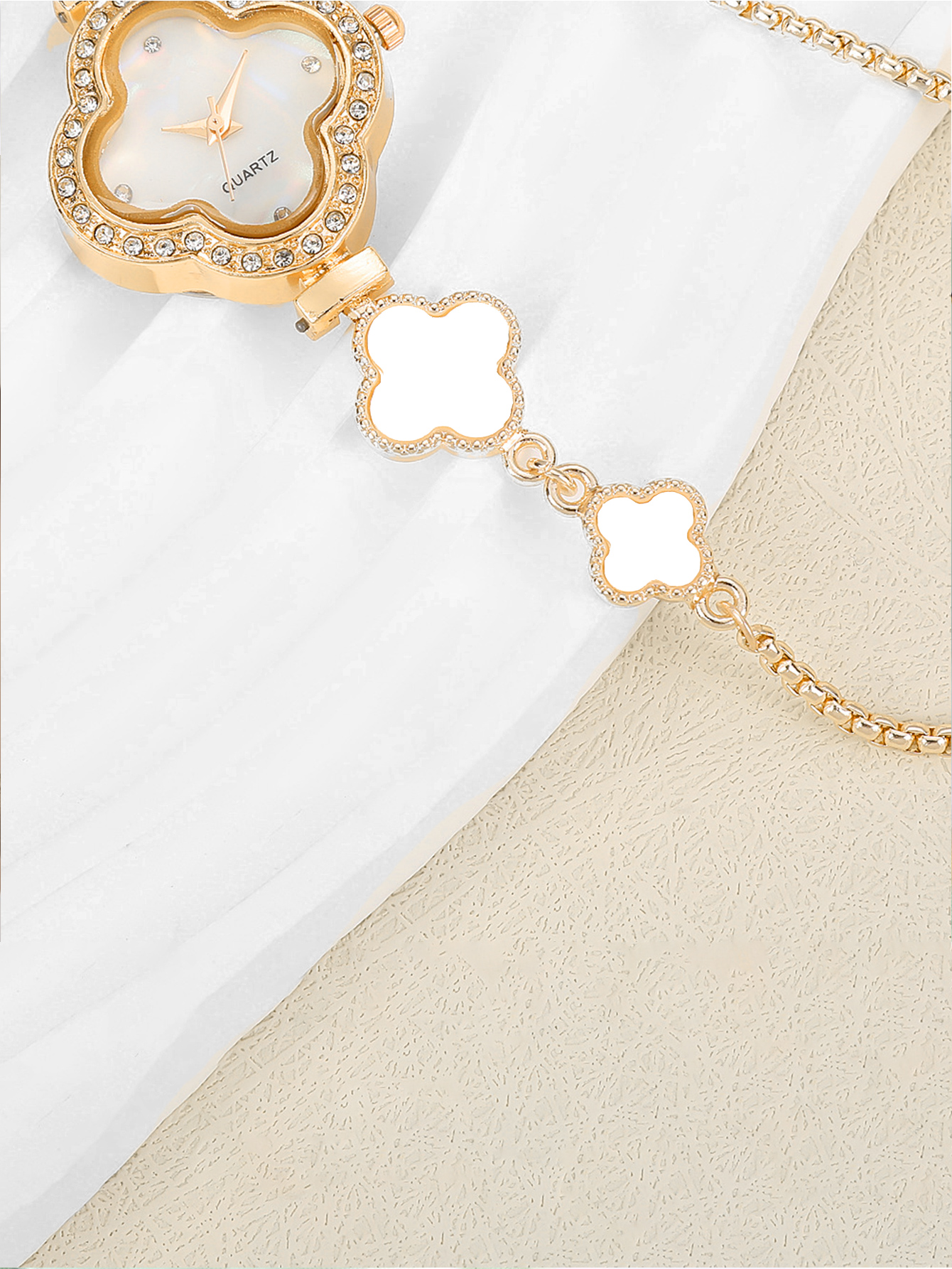 LUCKYFOX Box Relógio Feminino Sentido Quatro Folhas Quartzo para Dia ...