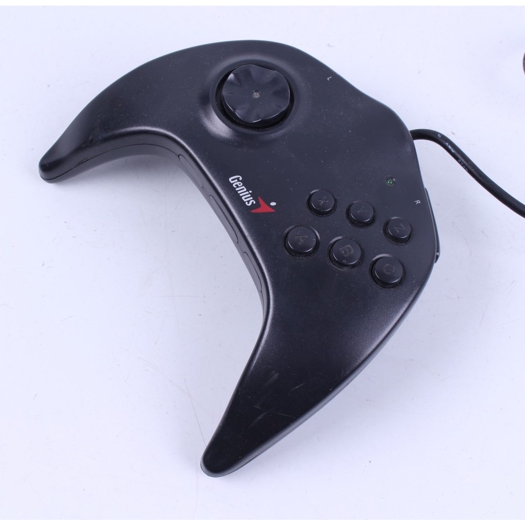 Controle Gamepad Para PC Genius USB G-08 Usado - Faz a Boa!