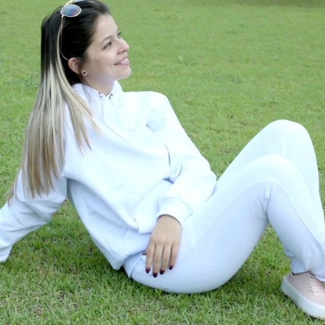 Conjunto Moletom Feminino branco abrigo blusa e calça de frio Flanelado ... Conjunto Moletom Feminino branco abrigo blusa e calça de frio Flanelado ...