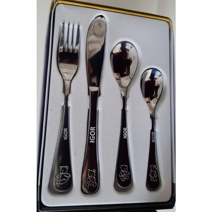 Kit Talher infantil é personalizado com o nome da criança. | Shopee Brasil
