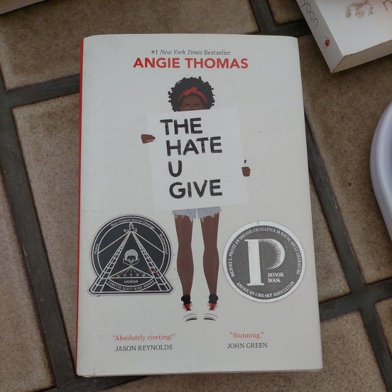 Livro The Hate U Give - Angie Thomas | Shopee Brasil