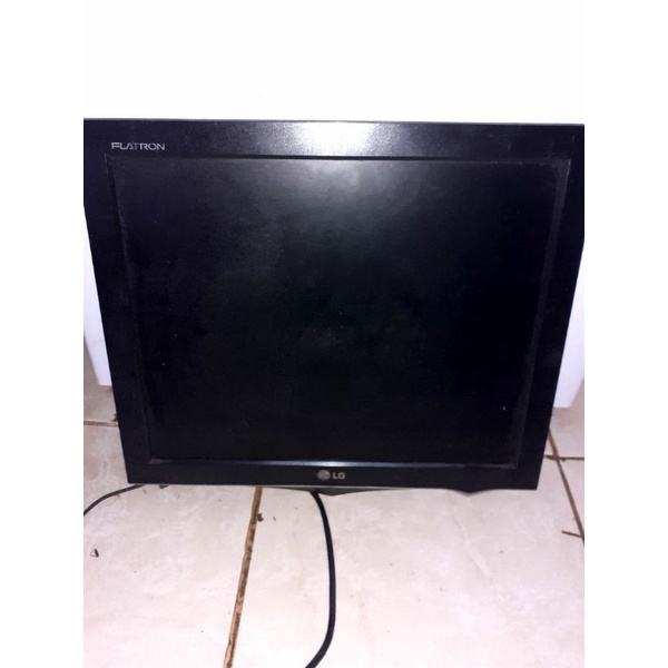 Monitor LG 17 polegadas Usado Não acompanha a Base | Shopee Brasil