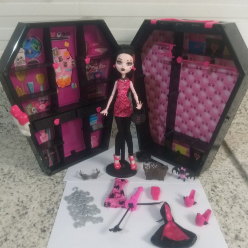 Boneca Monster High Draculaura Closet Shopee Brasil