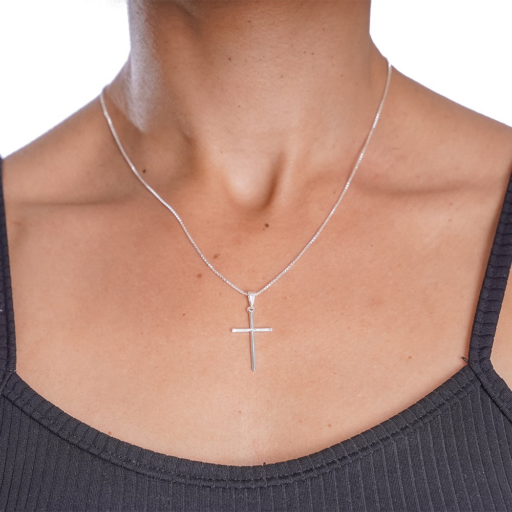 Colar feminino pingente cruz banhado a prata 925 | Shopee Brasil