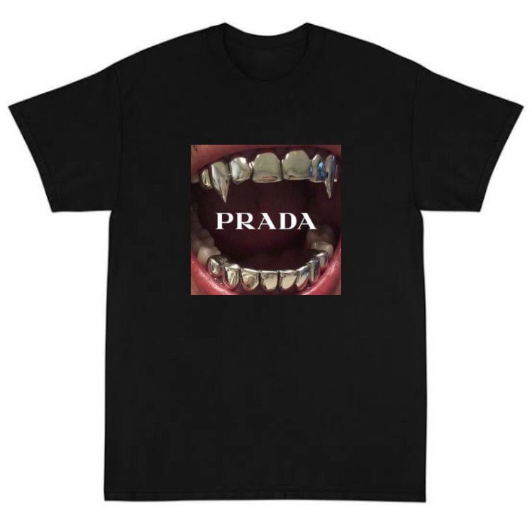 Camiseta Prada Grillz | Shopee Brasil