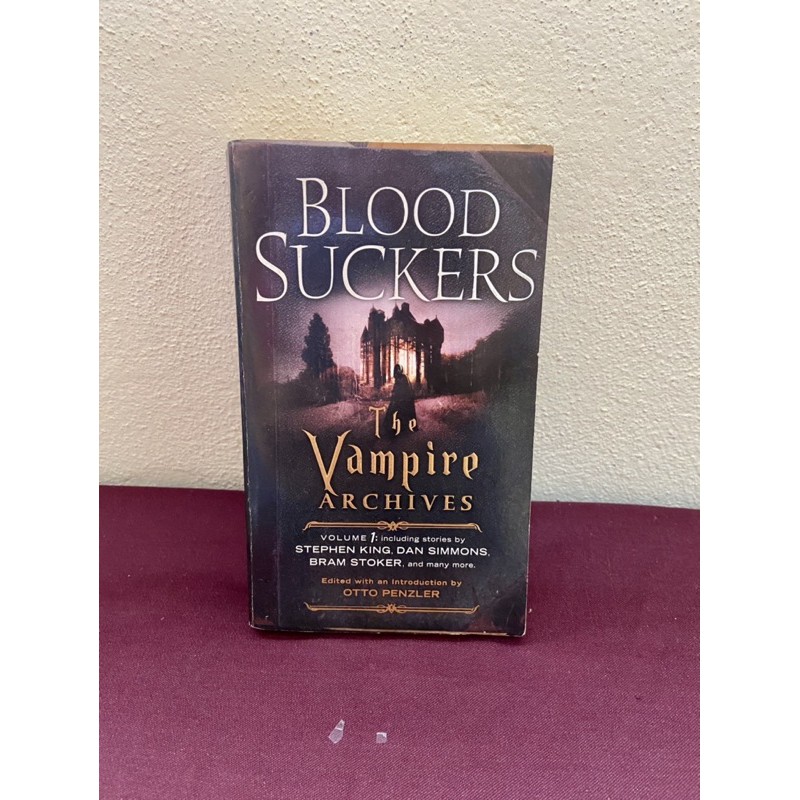 Blood Suckers - The vampire Archives (Livro em ingles) | Shopee Brasil