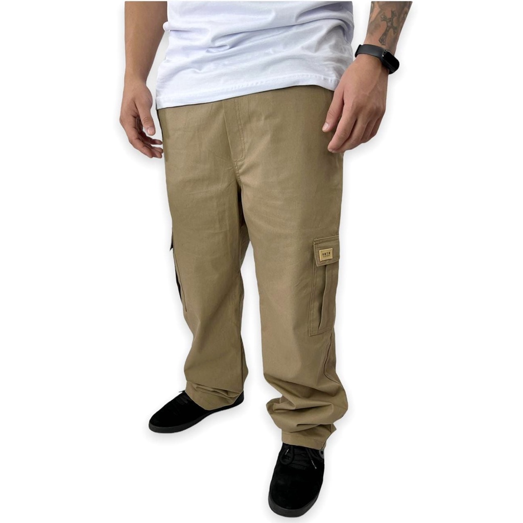 Calça Cargo Skate Sarja Unissex Lisa Com Bolso Caqui Bege Preto