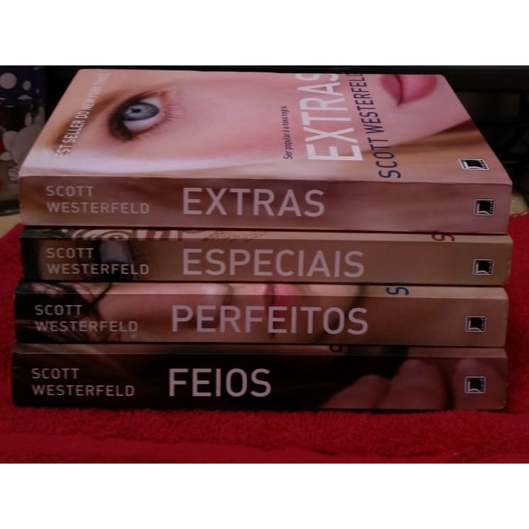Coleção Scott Westerfeld - Extras / Especiais / Perfeitos / Feios / Tão ...
