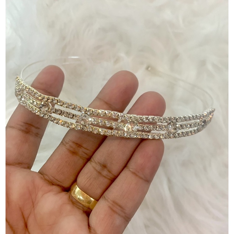 Tiara Strass Prateada Delicada Festa Casamento Daminha Noiva | Shopee ...