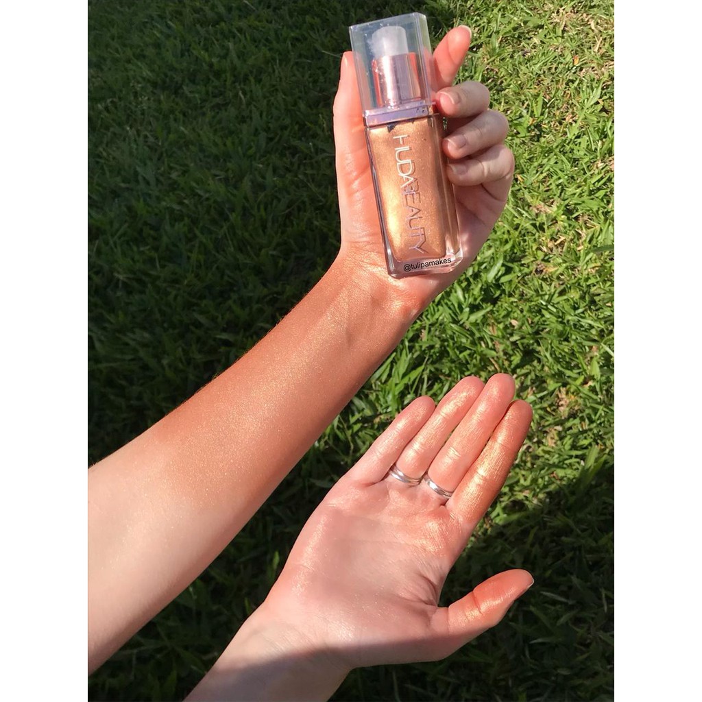Iluminador líquido facial e corporal Huda Beauty | Shopee Brasil