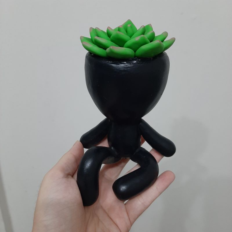 Boneco bob robert planta com suculenta em biscuit | Shopee Brasil