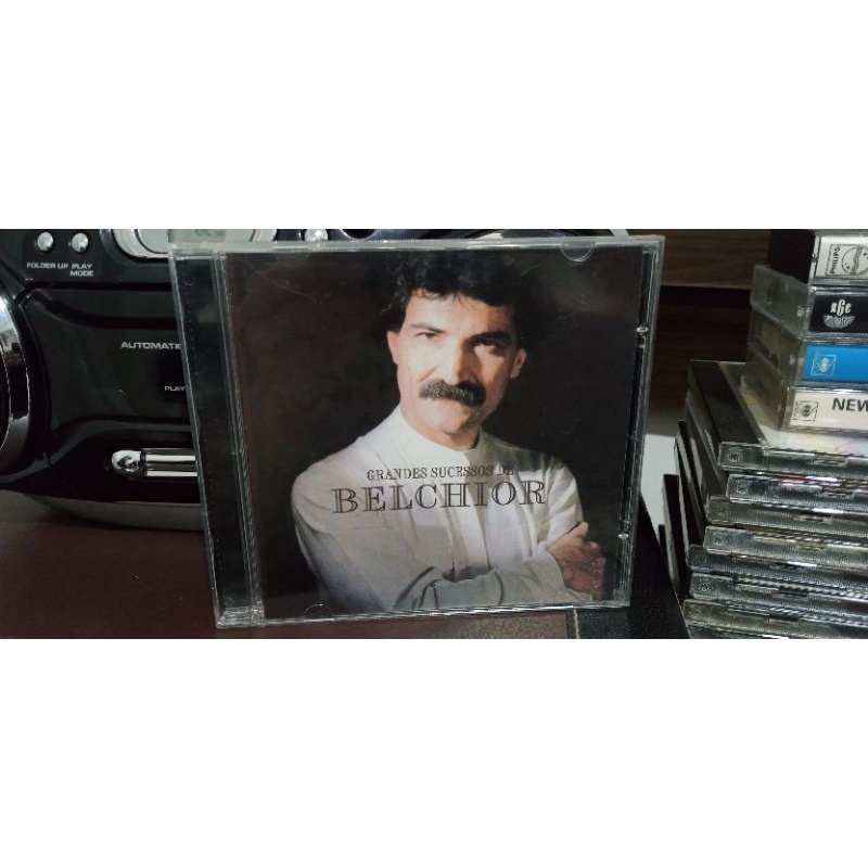 CD Os Grandes Sucessos de Belchior | Shopee Brasil