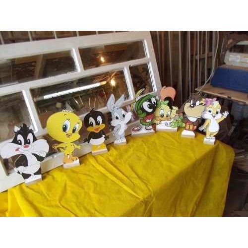 Kit Festa Baby Looney Tunes 10 Display De Mesa Mdf | Shopee Brasil