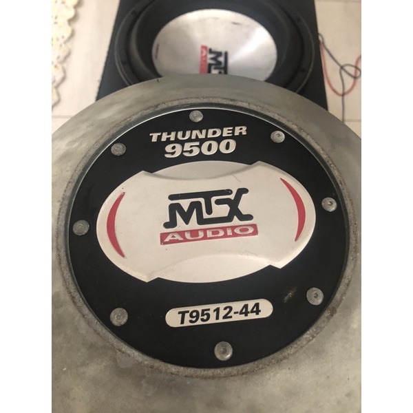 subwoofer Mtx 9500 12 ótimo estado porém foi trocado somente a ...