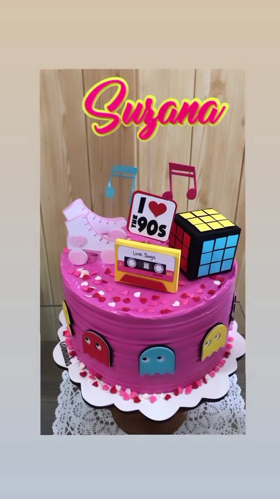Topo Topper de bolo Anos 90 - Camadas e 3D | Shopee Brasil