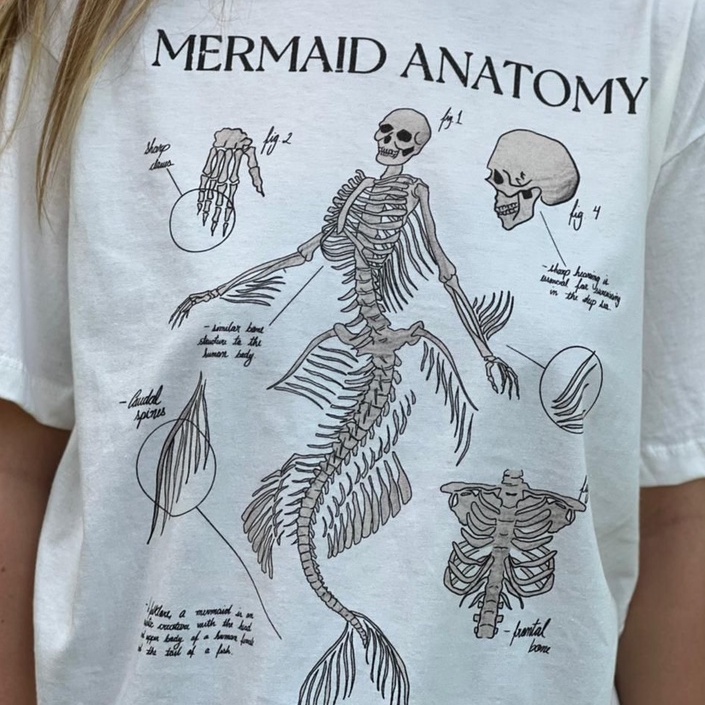 Camiseta Mermaid Anatomy - Off-White | Shopee Brasil