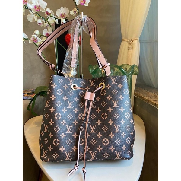 Bolsa Feminina Saco Louis vuitton linha premium nacional ótimo acabamento | Shopee Brasil