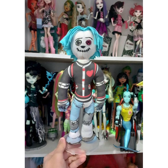 Boneco Hoodude voodoo de monster high artesanal | Shopee Brasil