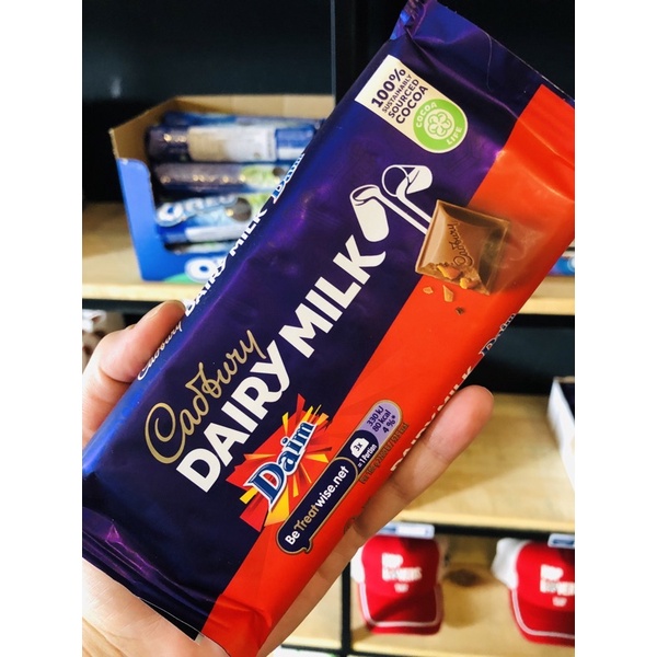 Cadbury Dairy Milk Daim 120g | Shopee Brasil