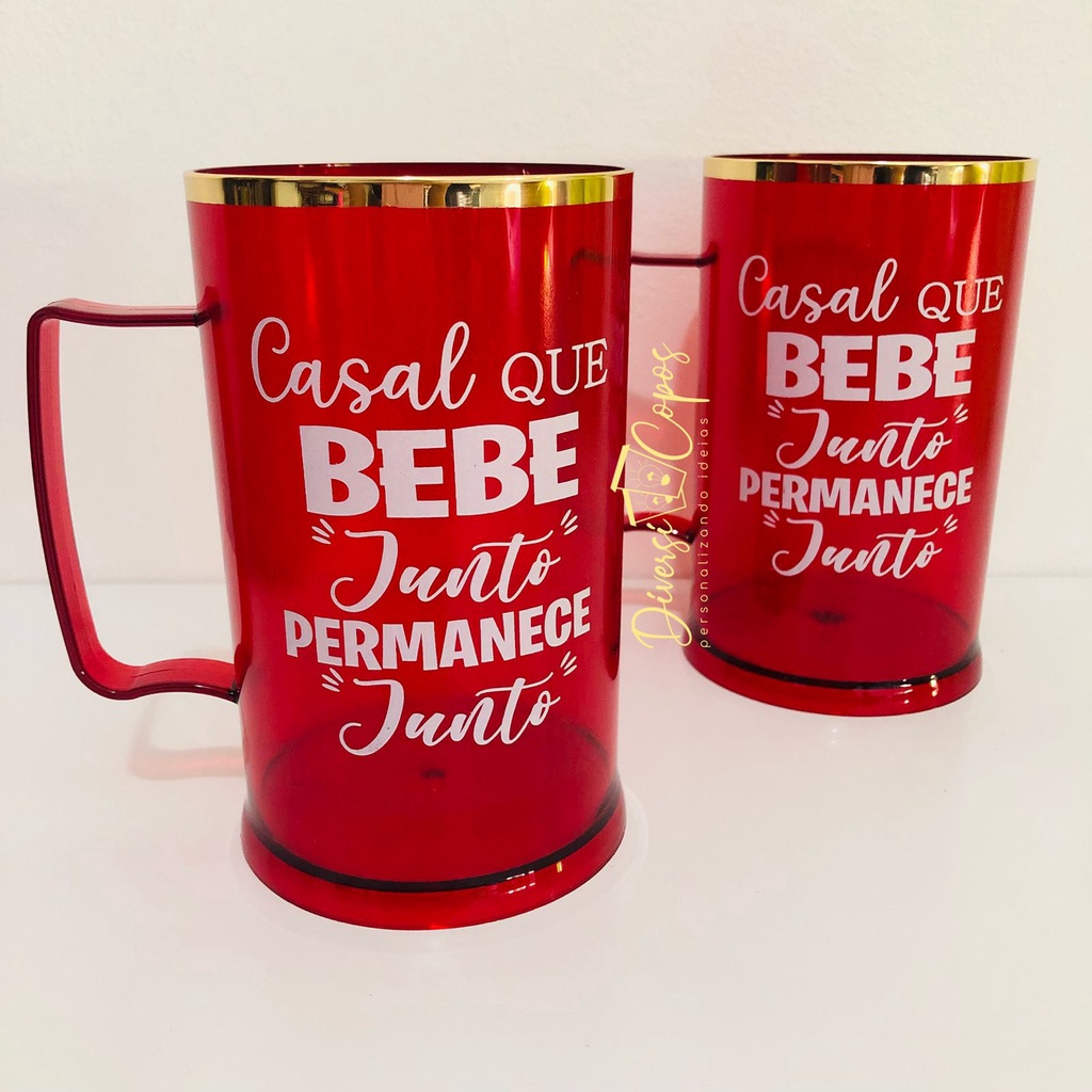 Kit Caneca de Chopp Frase: Casal que bebe junto permanece junto | Shopee Brasil