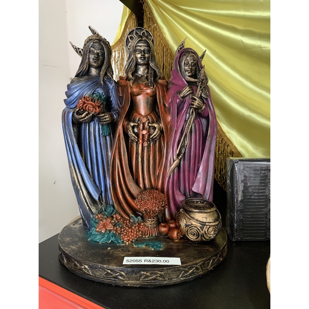 Imagem Deusa Triplice Colorida Wicca (3 faces da deusa) 29x23cm Resina ...