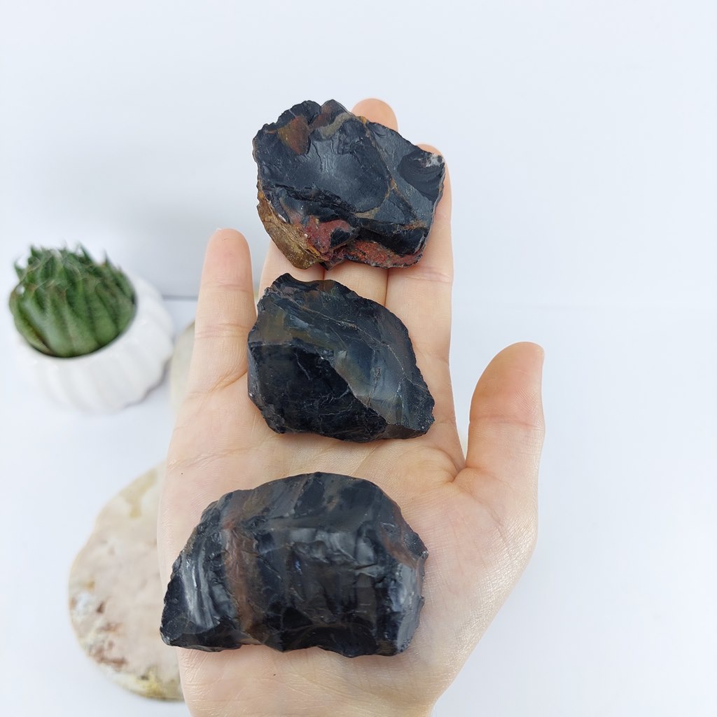 Pedra Ônix Preto Bruto Natural 4 a 6cm aprox. | Shopee Brasil