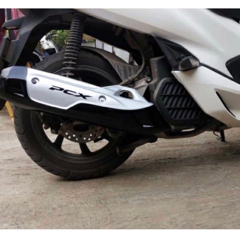 Tampa De Escape Pcx 150 | Shopee Brasil