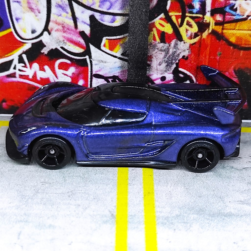 UNGU Hot Wheels Solto 2020 Koenigsegg Jesko Roxo BB 19 | Shopee Brasil