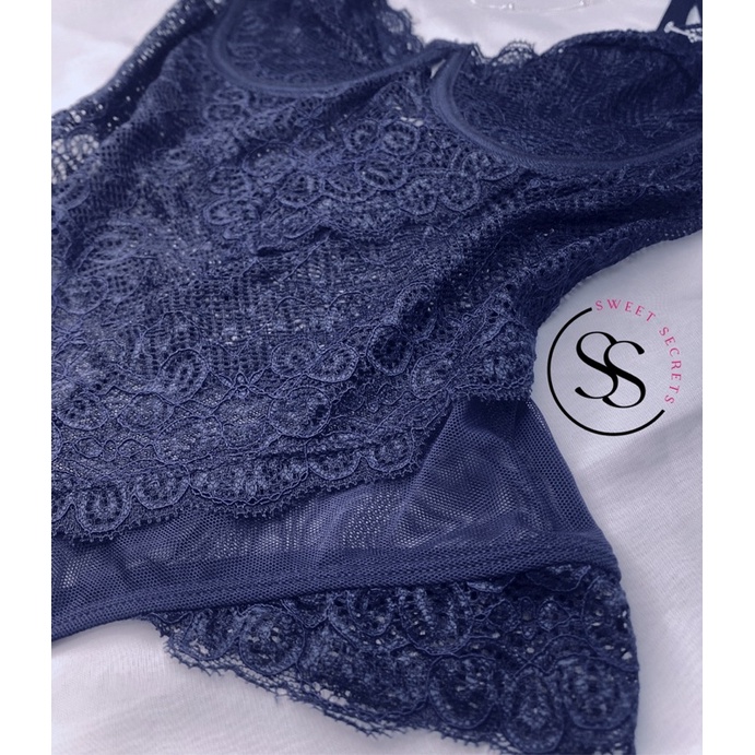 BODY BEATRIZ SECRETS - body em renda e tule na cor azul marinho ...
