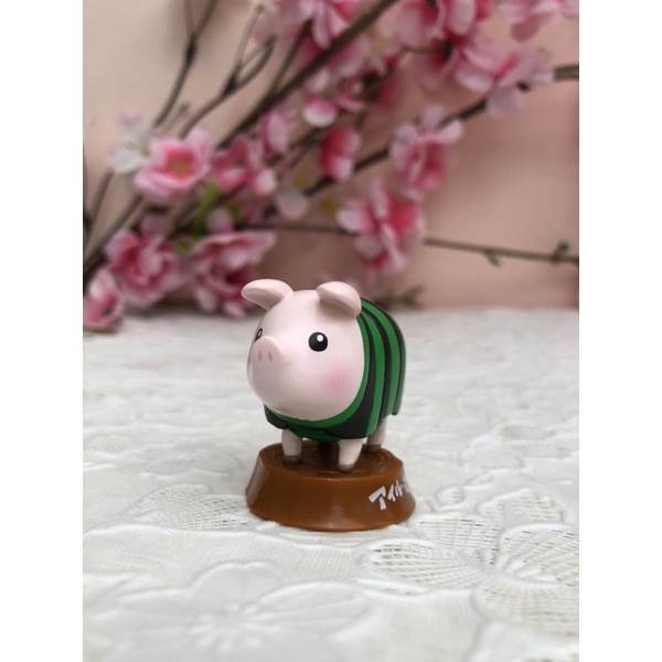 Poogie monster hunter pig figure original importado do Japão | Shopee ...