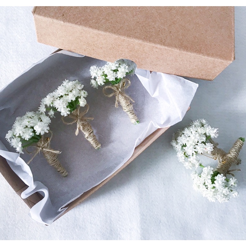 Flor De Lapela Mosquitinho Artificial/ noivos e padrinhos | Shopee Brasil