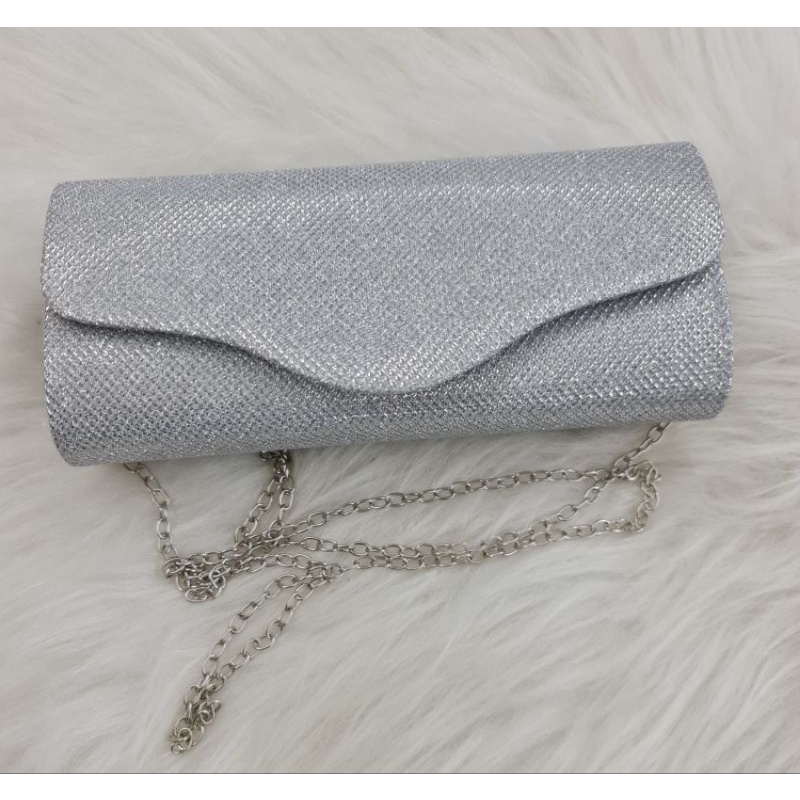 Bolsa prateada com brilho média com alça de corrente prateada removível ...