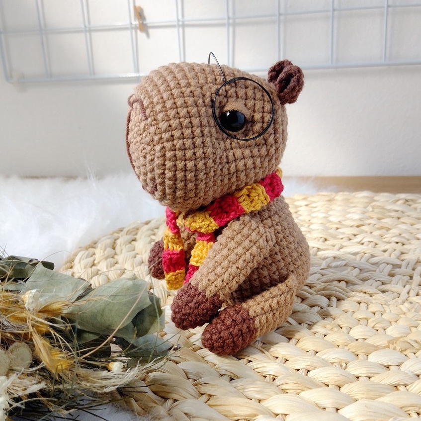 Amigurumi | Capivara Harry Potter de crochê | Shopee Brasil