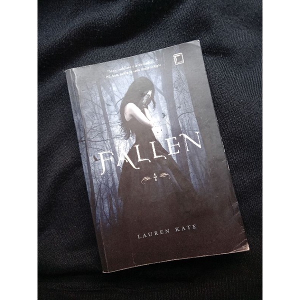 Livro: Fallen - Lauren Kate | Shopee Brasil