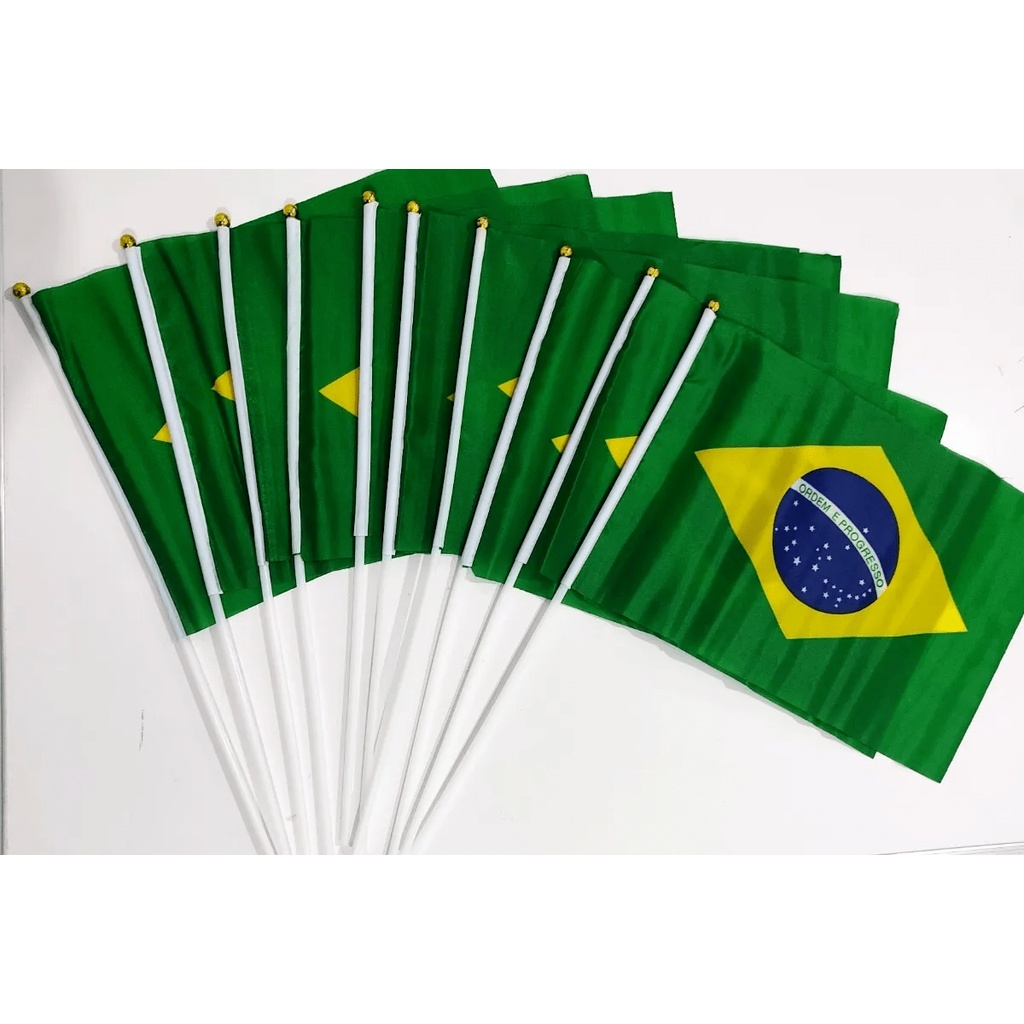 Kit 3 Bandeirinha Brasil C\ Haste Tecido Copa | Shopee Brasil