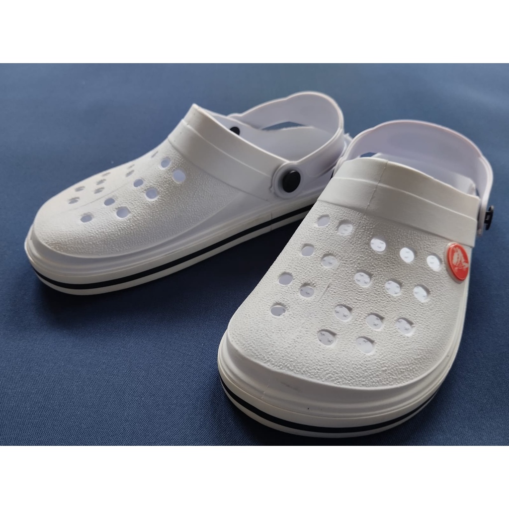 Babuche feminina crocs conforto usa com meia chinelo hospitalar sola ...