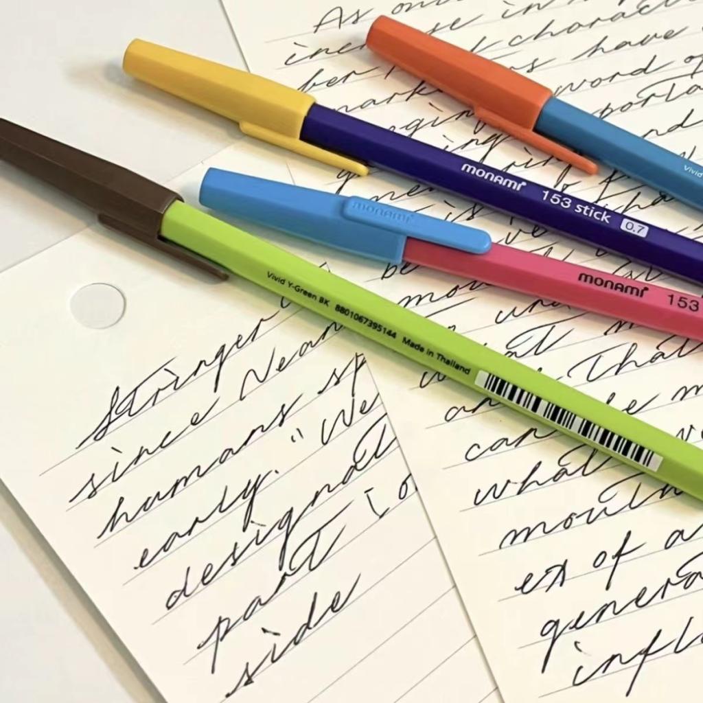 Caneta Esferográfica Coreana Monami 0,7mm Tipo cap-pull Preta ...